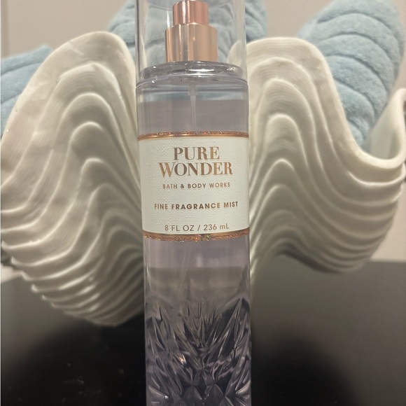 Bath & Body Works | Bath & Body | Pure Wonder Fragrance Mist | Poshmark